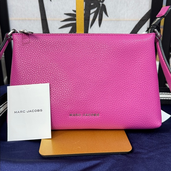 Marc Jacobs | Bags | Marc Jacobs Cosmo Pebbled Leather Crossbody Bag ...